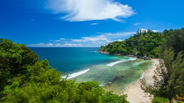 Luxury Hanging Infinity Pool Villa | The Naka Phuket l 5-star ...