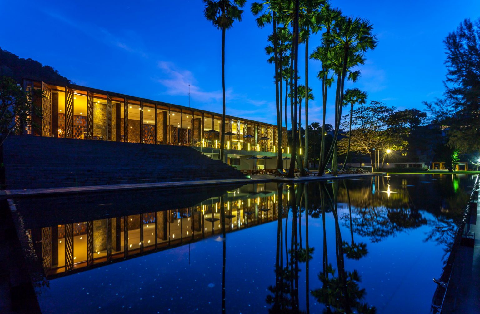 THE WIWA: ALL DAY DINING RESTAURANT | The Naka Phuket